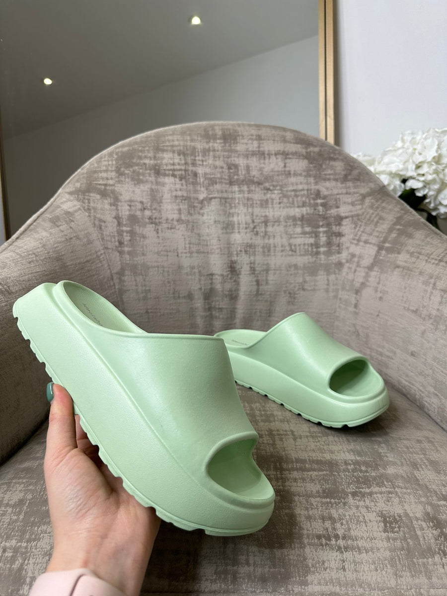 Carmen Chunky Platform Sliders - Mint Green – GlamDoll Fashion